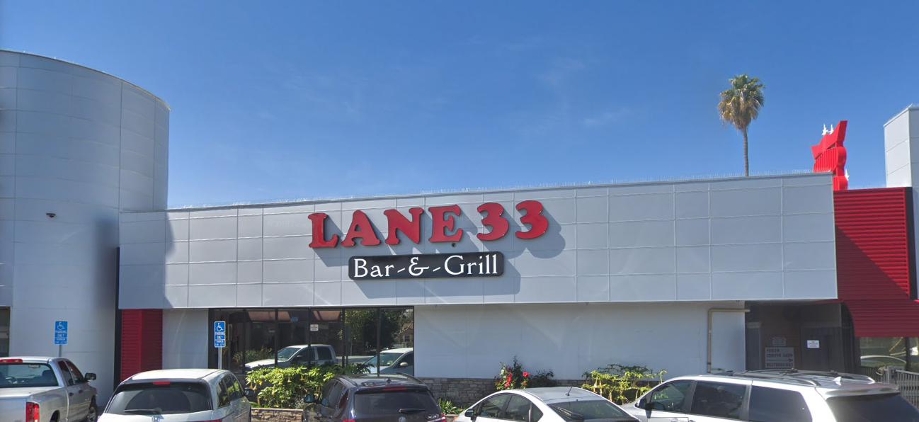 Lane 33 Bar & Grill - Northwest Los Angeles Hotel